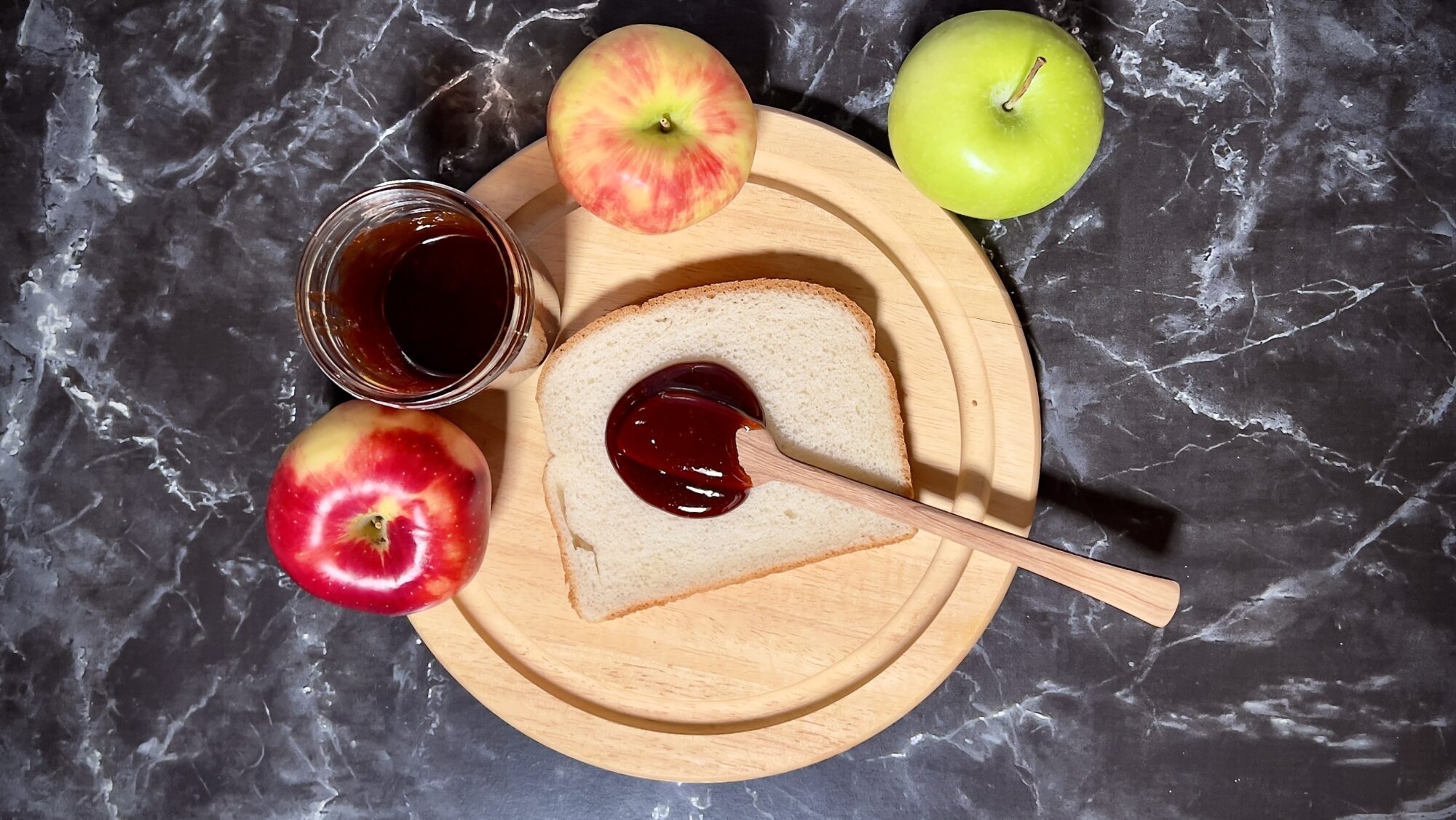 Dutch Appelstroop: Delicious Apple Syrup for on Bread, Ice Cream, or ...